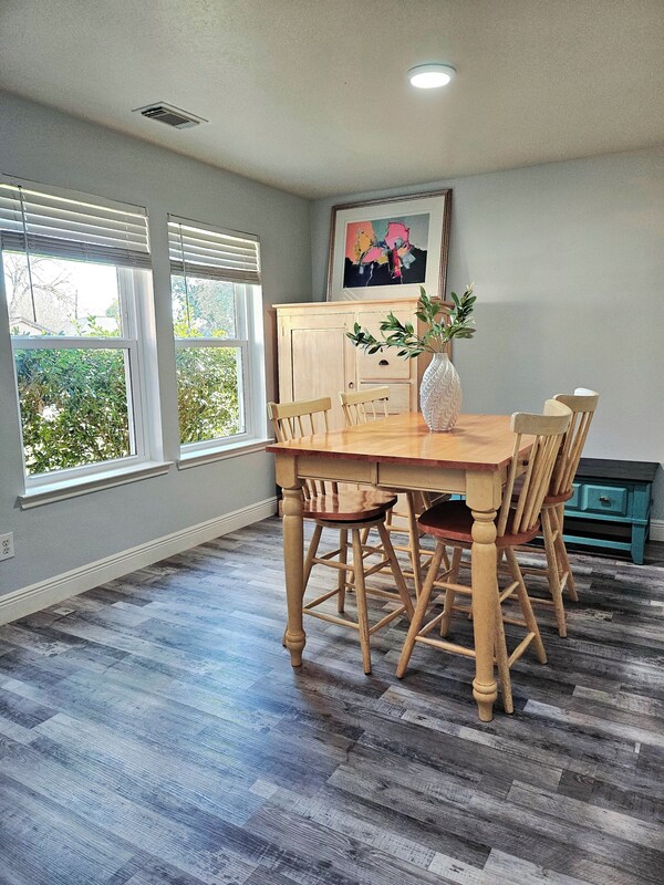 Signature Retreat Prime Location- 15 Min Everywhere - Pearland, TX
