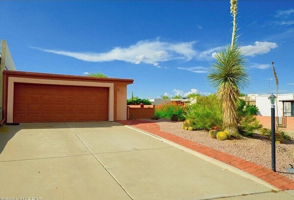 Coming Soon - Currently Being Renovated. Townhome With Unparalleled Views! - Green Valley, AZ