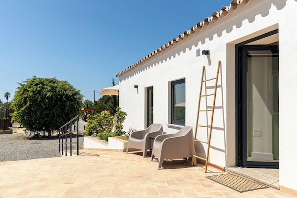 Suite 3:double/twin Deluxe, Kitchen.b&b (Accessible People With Reduced Mobility) - Faro