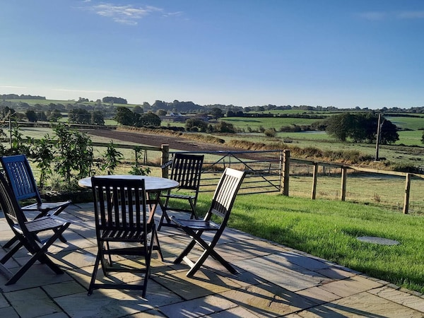 Pass The Keys | The Drift House  Countryside Luxury & Comfort! - Keele University, Jack Ashley Building