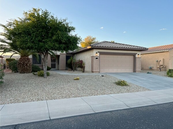 Entertainment Friendly Home In The Grand - Surprise, Az! - Surprise, AZ