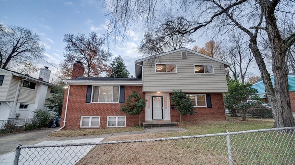 Gorgeous 5br/3ba Family Home In Maryland! - Washington DC