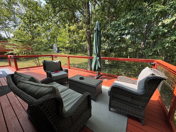 Serene Wooded Guesthouse With Private Deck - Hendersonville, TN