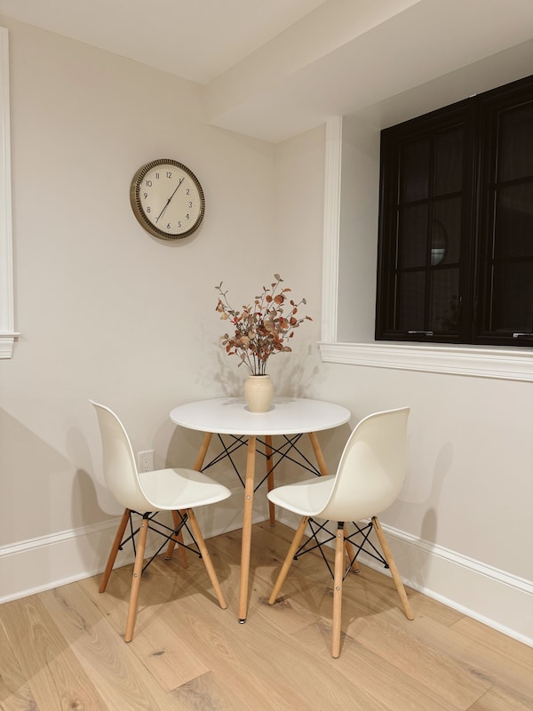 Prime Location! Walkable Bethesda Terrace Apt - 貝塞斯達