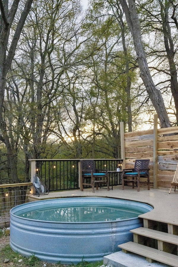Private Modern Barn Stay On 2.5 Acres - Bastrop