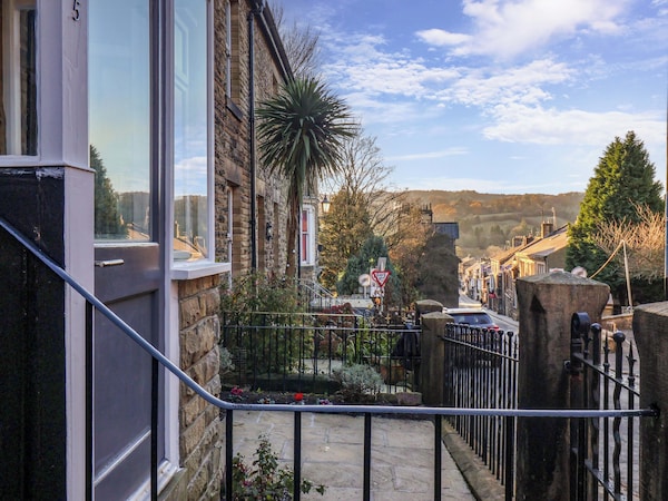 5 Hamilton Terrace, Pet Friendly, With Open Fire In Pateley Bridge - Pateley Bridge