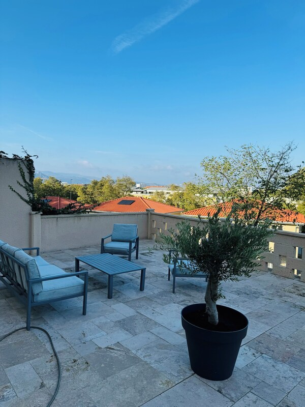 Magnifique Maison 9 Personnes Proche Du Centre Ville. - Valence