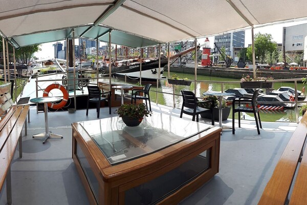 Schönes Ferienhaus Auf Einem Hausboot Mit Dachterrasse - Rotterdam