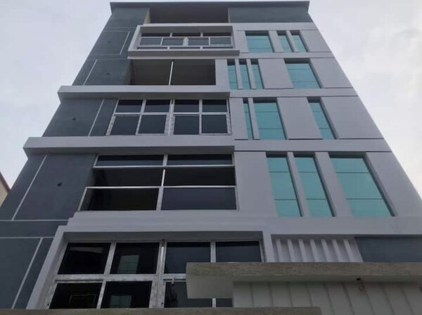3rd Floor Beautiful 3 Bedroom Apartment With Beach View - Visakhapatnam