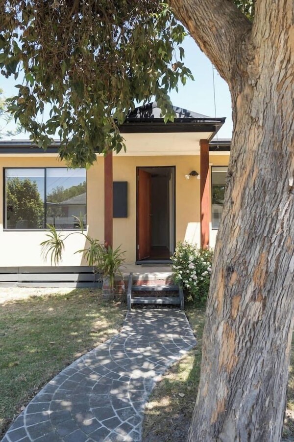 Seaford Escape Simple Comforts Perfect Location - Frankston