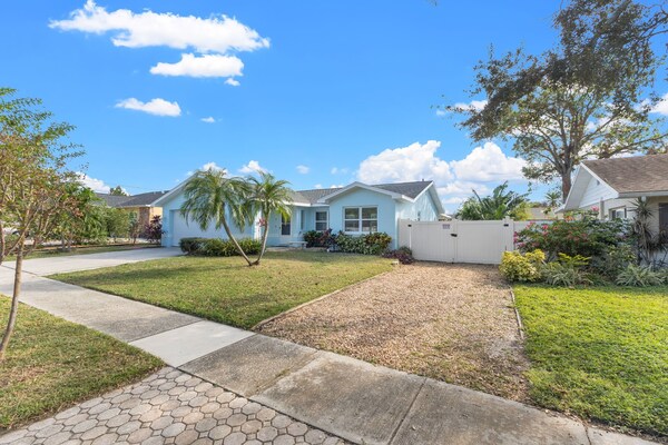 Jacks Blue Haven- 3/2 Heated Pool, Game Room & Close To Gulf Beaches!! - クリアウォーター, FL