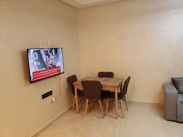 Spacious And Charming 2-bedroom Apartment In Delightful Tanger With Fast Wifi - Tanger