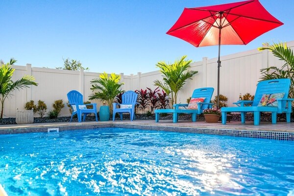 Beachy Chic Boutique Heated Pool, Tiki Hut, Bar, Steps To Atlantic Ave - Boca Raton, FL