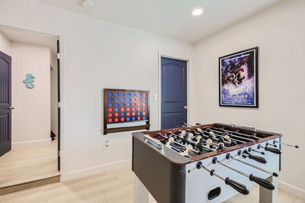 Vibrant Mesa Oasis | Heated Pool | Hot Tub | Game Room - Mesa