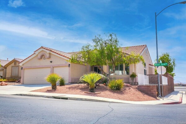 4bd Beautiful Place For Everyone - Boulder City, NV