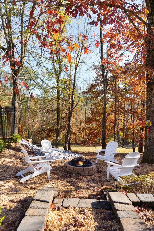 Sweet Tea & Serenity * Pool + Hot Tub * Fire Pit * Playground * - Atlanta, GA