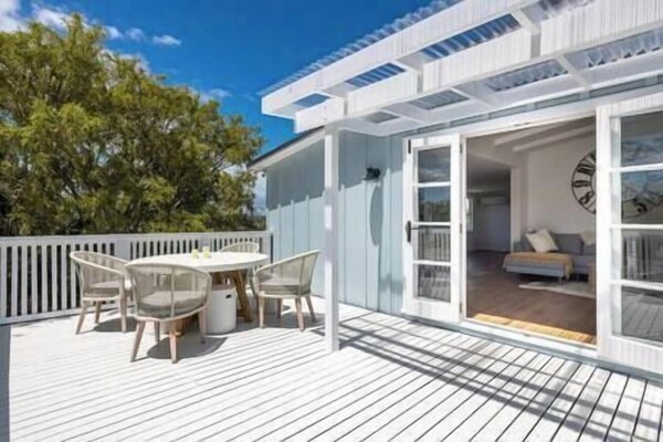 Coco Grove Oneroa  Luxury Beachside Escape - Waiheke Island