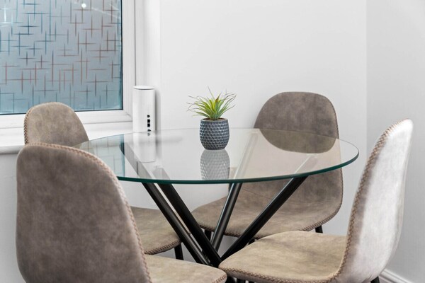 Luxury Two Bedroom Apartment - Jewellery Quarter - Midlands Arts Centre