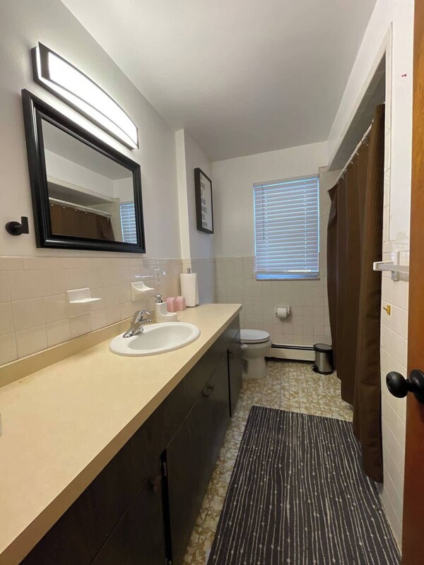 Stylish Stay, Steps To Nyc - Room - Hunts Point - Bronx NY