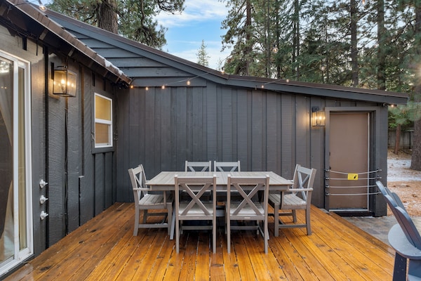 Westlake Cabin By Avantstay | Hot Tub, Near Skiing, Walk To Restaurants & Lake! - Tahoe City, CA