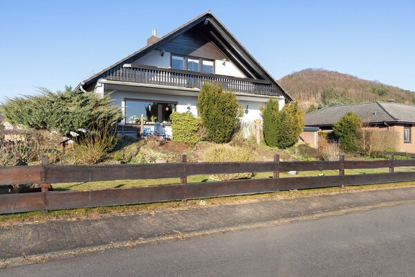 Ferienwohnung 'Heidi's Panoramablick' Mit Bergblick, Balkon Und Wi-fi - Eschwege
