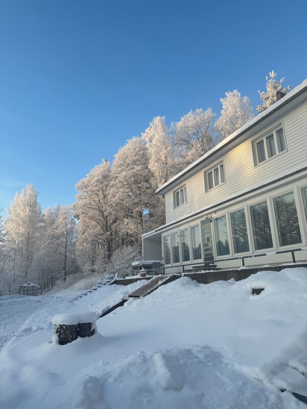 Idyllic 5-bedroom House In Enchanting Lappeenranta With Wifi, Ac - Lappeenranta