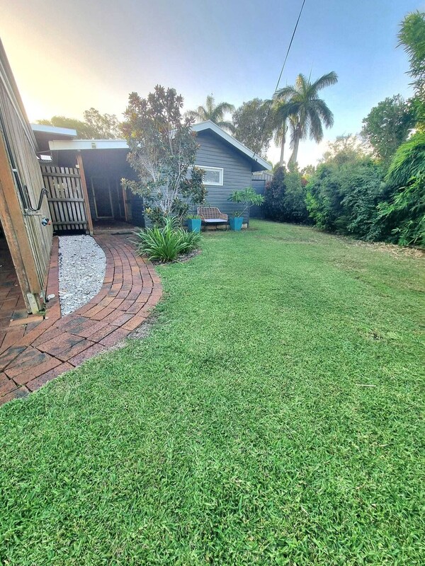 Cool Hideaway Beach House With Private Pool - Bargara