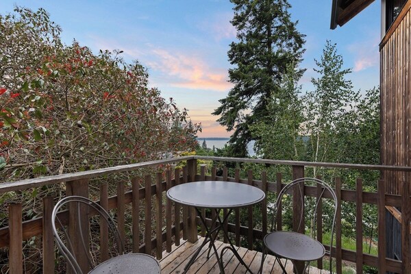 Scenic Whidbey Island Escape, Walk To Beach, Ada Accessible + Dog Friendly W/ Ev Charger - Mukilteo Beach, WA