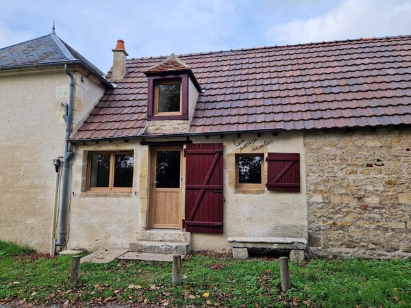 6-person Country House Near Noirlac Abbey - Saint-Amand-Montrond