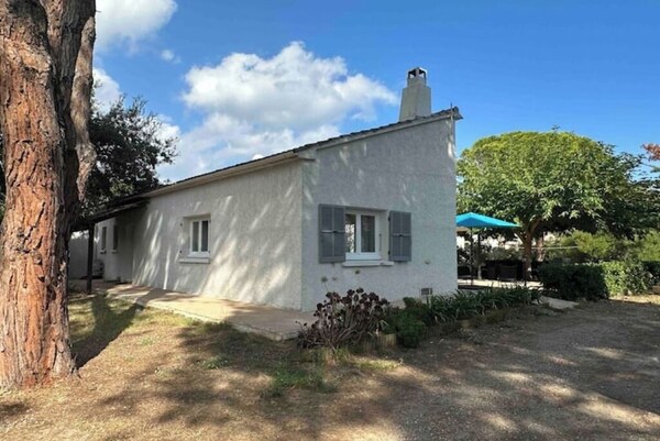 Villa Sole E Mare | Air Conditioning, Wi-fi, Big Garden - Biguglia