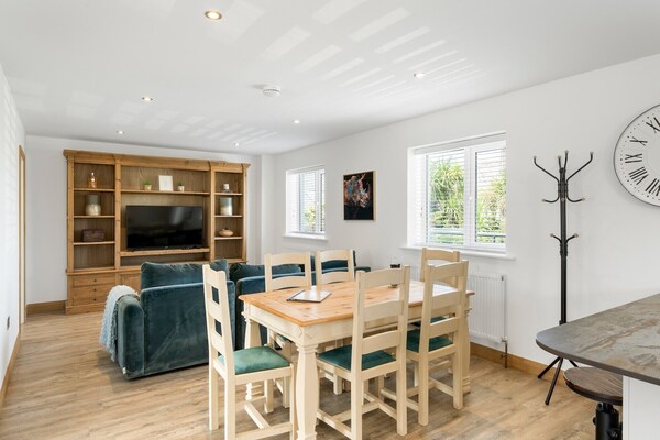 Porth - 2 Bed Family, Surfer And Pet Friendly - Newquay
