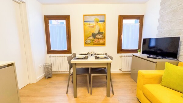 C' A.l.i. - One Bedroom Apartment, Sleeps 4 - Chioggia