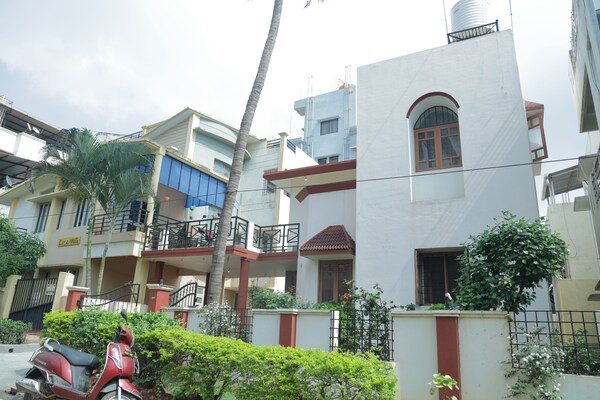 A Home Away From Home, Comfort And Space To Relax - Belagavi
