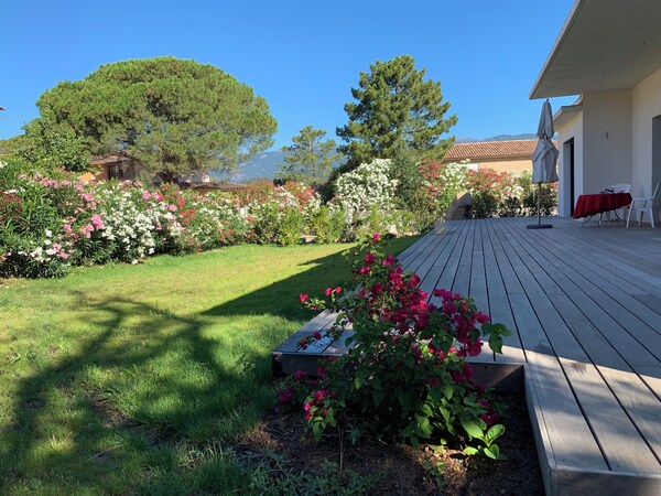 Loue Villa Darchitecte 160m² - Centre Porto-vecchio Résidentiel Calme - 3 Chb. - Plage de Palombaggia