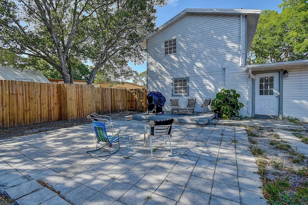 Family Friendly 5br Tampa Home 10min To Downtown - Tampa, FL