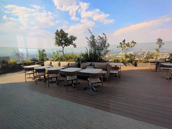 Luxe Living At The Heart Of Cdmx High Speed Wifi - Mexico City International Airport (MEX)