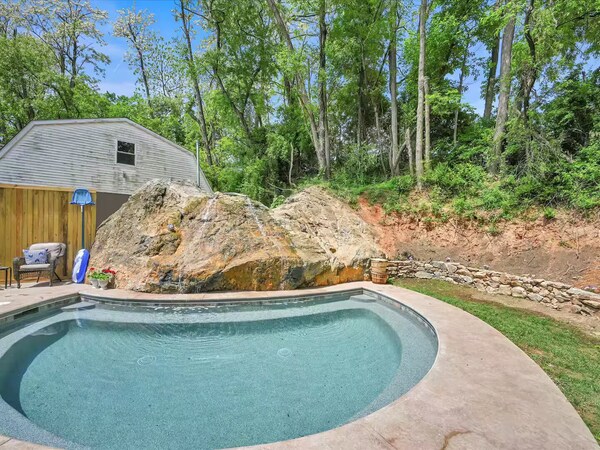 Quiet House Heated Pool & Waterfall Open All Year\n\n - Conowingo Reservoir, United States