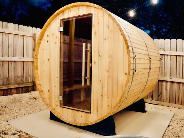 Venetian: Sauna, Hot Tub, Cold Plunge. Walk To Pickleball, Noda, Downtown, Plaza - Charlotte, NC