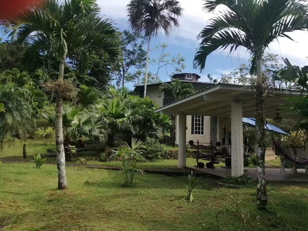 Round House River Dreams Cerro Azul - Panama City