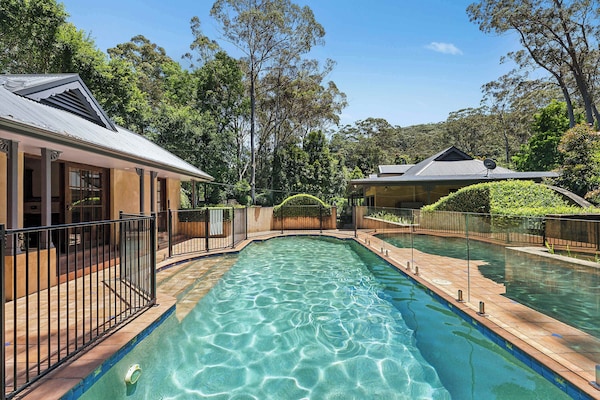 The Manor By Coast Hosting - Central Coast