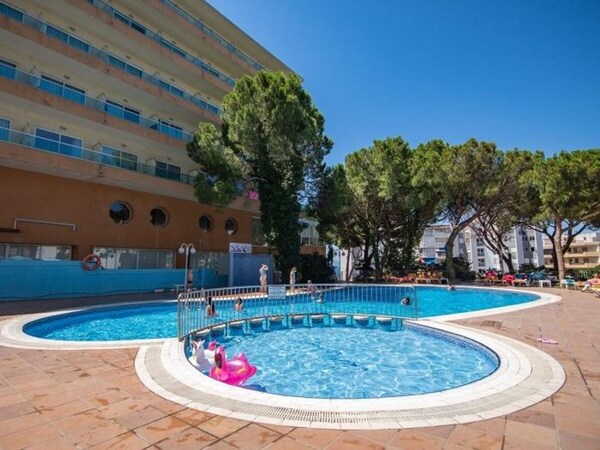 Renovated Apartment With Pool And Air Con 300m From The Beach, Salou - Cambrils