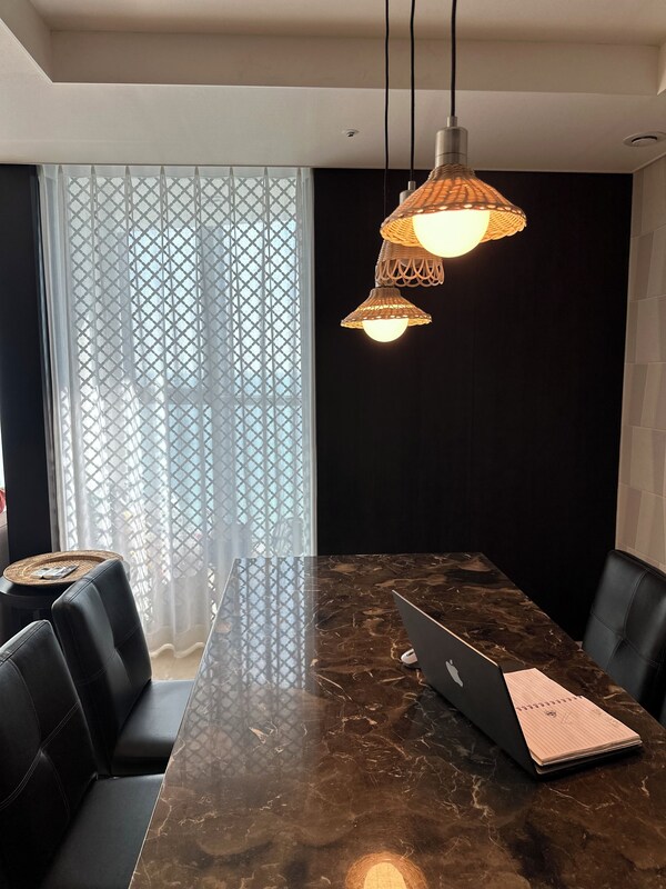 1-minute From Haeundae: Luxury 70-pyeong House With Stunning Ocean Views - Busan