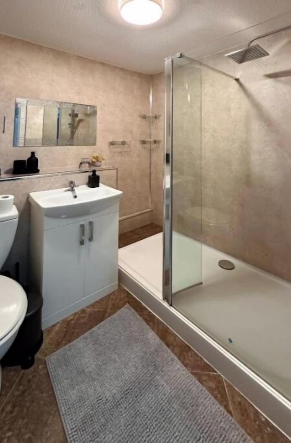 Brand New Scotland Home 3rooms Near Glasgow\n - Glasgow