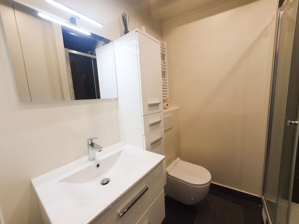 Large Studio - City Center - 300 M Rer A - Saint-Germain-en-Laye