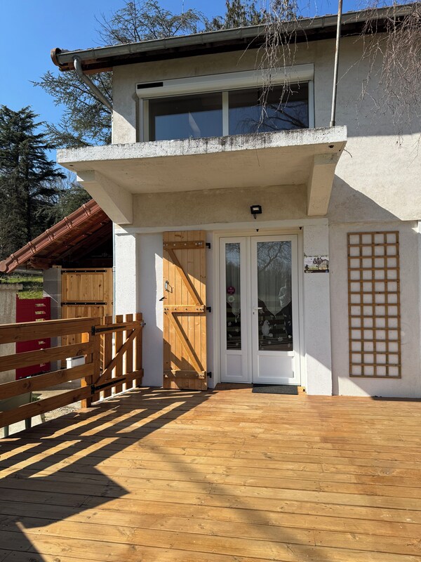 Family Gîte, Offering Conviviality, Peace And Nature, 10 Minutes From Vichy - 