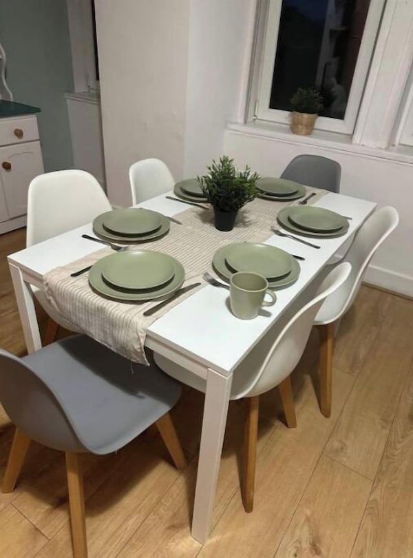 Clydebank Cozy 3bdr Flat Near Glasgow\n - Balloch
