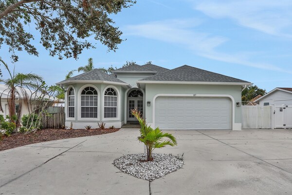 Modern Oasis With Pool, Ac & Wifi, Minutes To Gulf Beaches! - Bonita Springs, FL