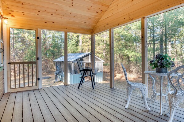 'Camp Crescendo' Rustic Waterboro Cabin By Lake - Lake Arrowhead, ME