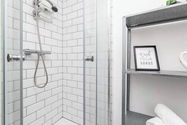 City Centre 2 Bedroom - House - Leeds