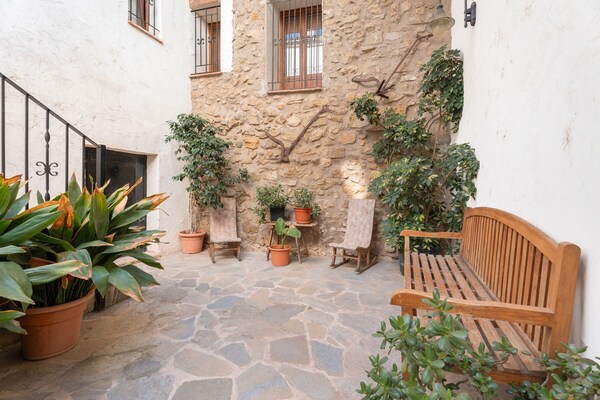 Country House 'Cueva Del Gollisno' With Mountain View And Wi-fi - Chulilla